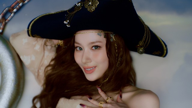 Asia No.1最強ガールズグループ TWICE MINA・SANA・MOMOのユニットMISAMO (ミサモ)、日本1stアルバム ...